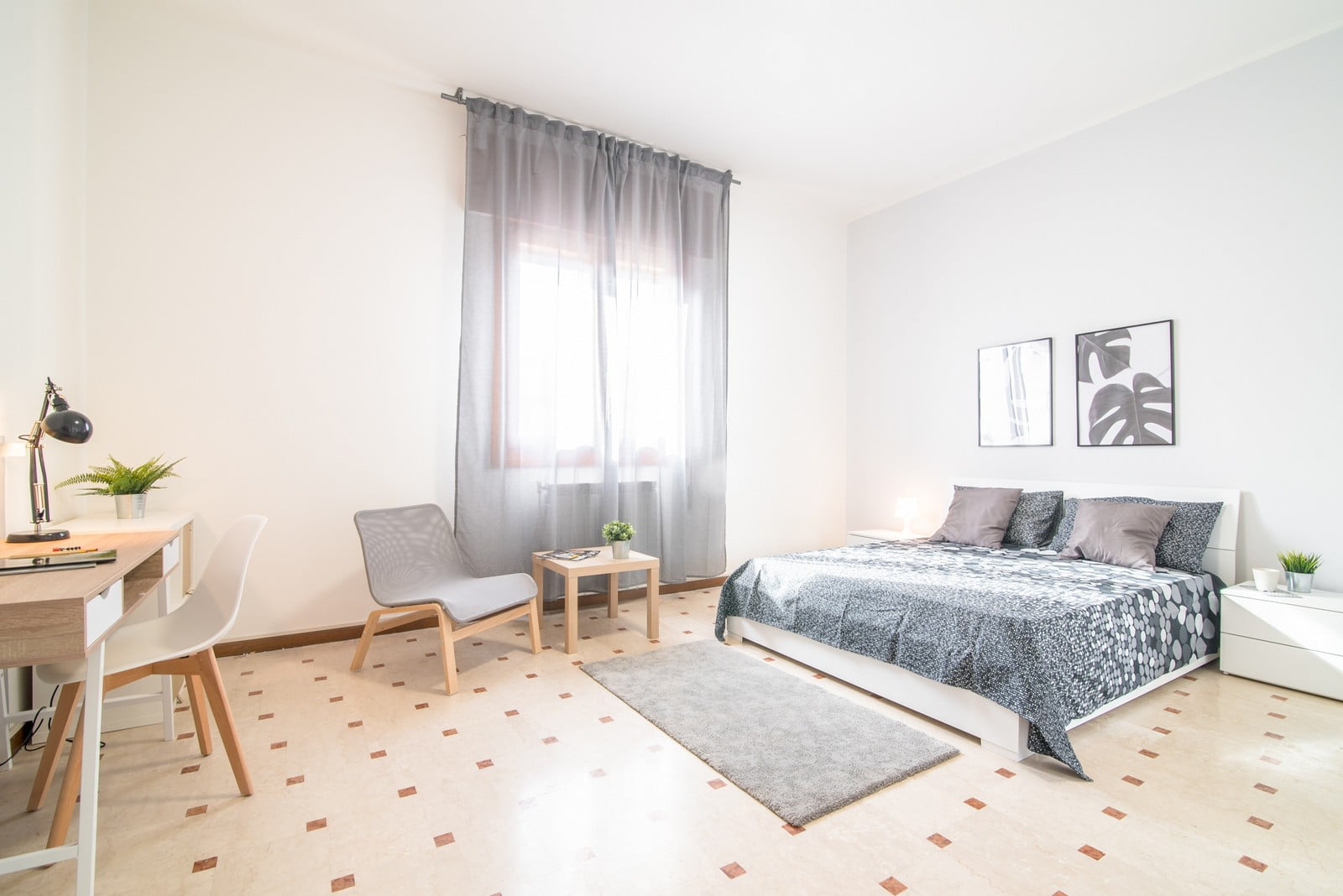 Room C Suite | HomStudent